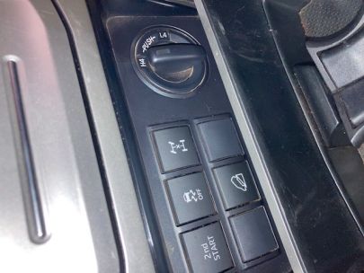 How does centre diff lock work?